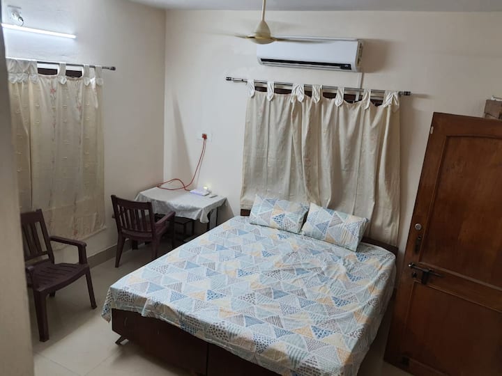 Cozy Ac Private Room+wifi @Low Budget - Bhubaneswar