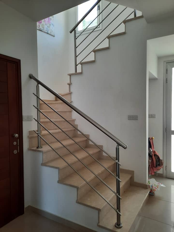 3 Bedroom Villa In Chloraka. 5 Minutes Beach Walk - 帕福斯