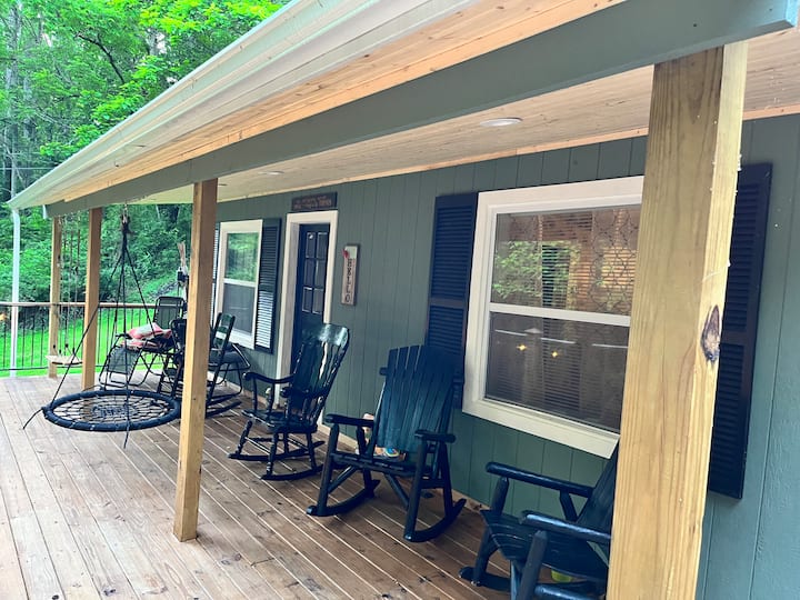 Private, Cozy, Creekside, Fayetteville Bungalow - Babcock State Park, Clifftop