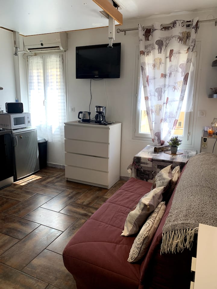 Antibes, Studio En Plein Centre-ville - Antibes