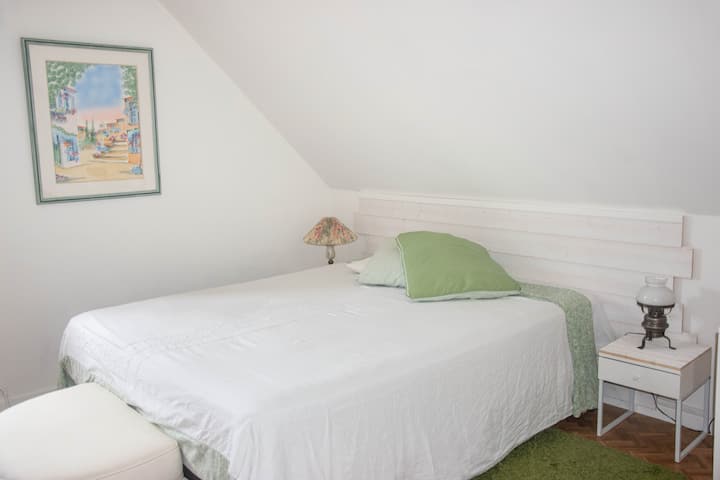Chambre Spacieuse Dans Notre Maison Avec Jardin - Oloron-Sainte-Marie