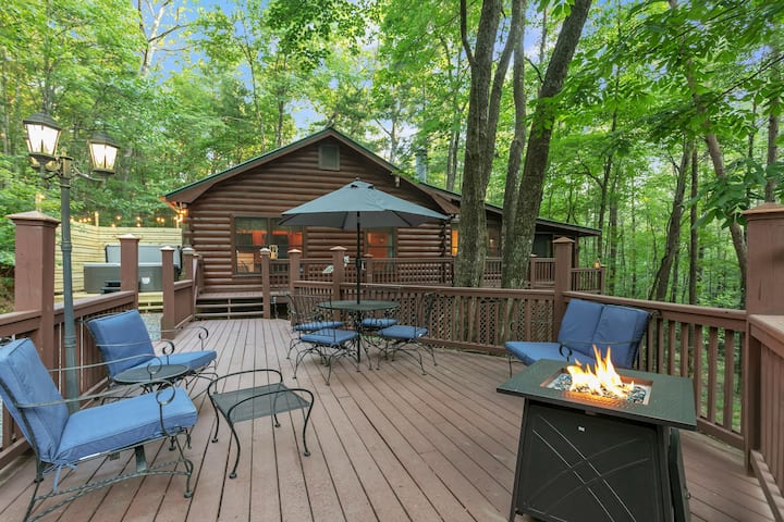 *New*hot Tub* King Bd* 8 Min. To Blue Ridge*wifi - Cherry Log, GA