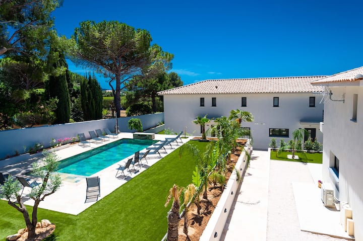 Villa Neuve 6 à 8 Personnes Avec Piscine Chauffée - Bandol