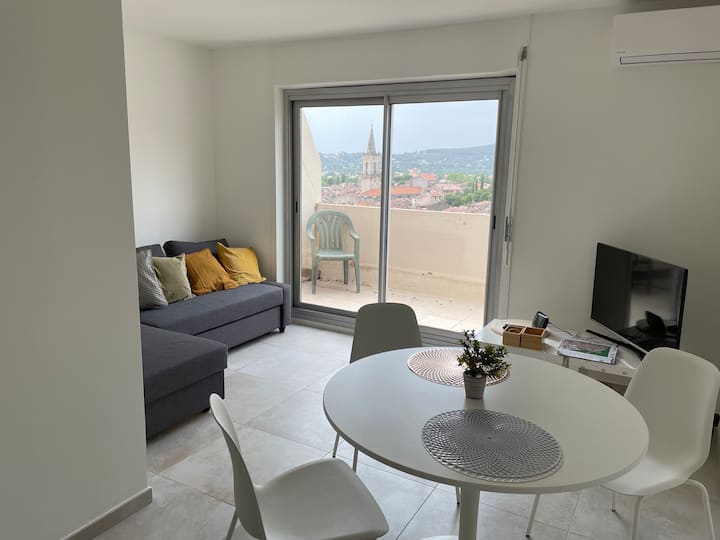 Appartement 3p Lumineux 
Terrasse , Belle Vue - Draguignan