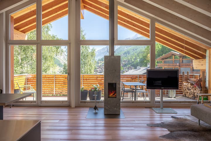 Penthouse Parrot By Mx Zermatt - Zermatt