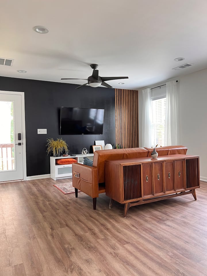 Private 1b/1b Cozy Guest House - Stone Mountain, GA