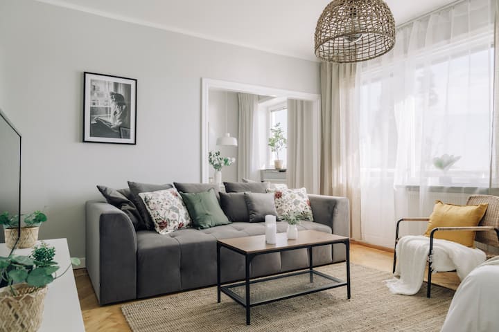 Convenient Studio W/ Balcony & Lovely Views - Stockholm