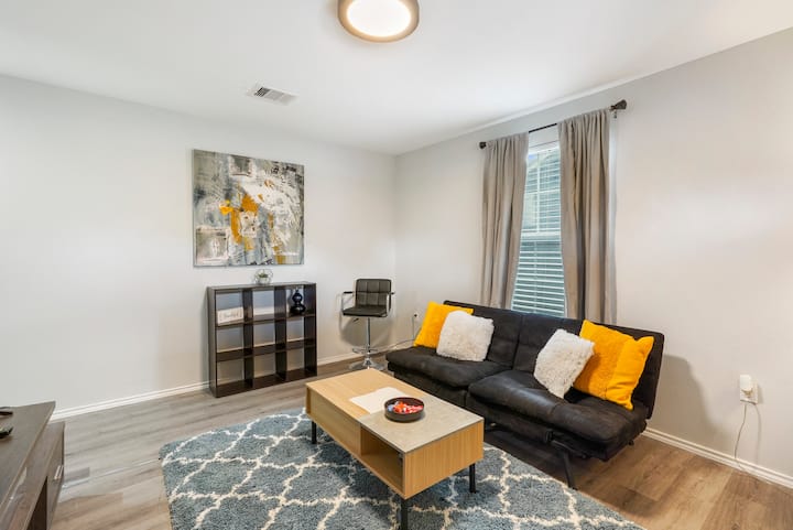 Htown Heights Hideaway |Chic Bungalow By Hotspots! - Independence Heights - Houston