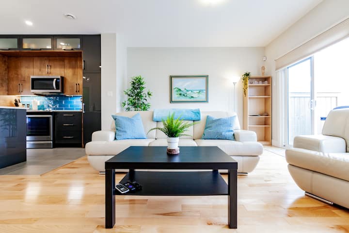 Modern 3-storey House ✔Gym/office/garden ✔Sleeps 8 - Halifax, NS, Canada