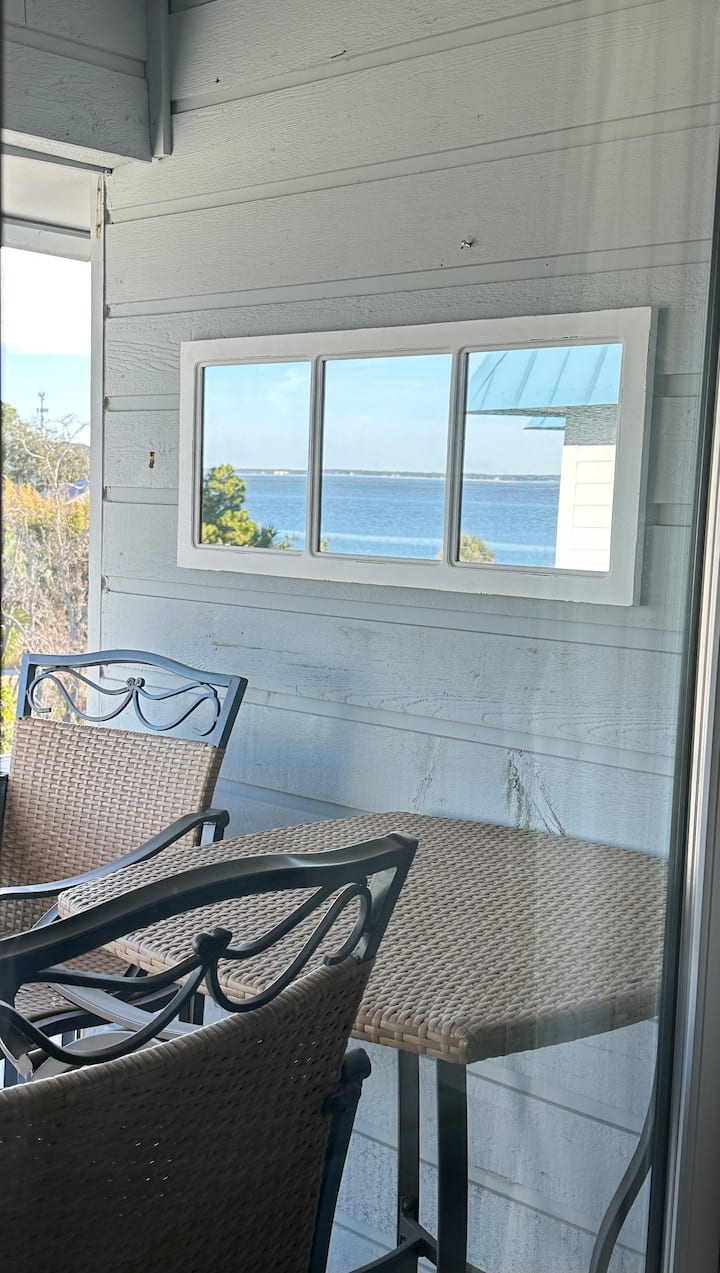 Sea's The Day (Top Floor Condo) - Tybee Island, GA