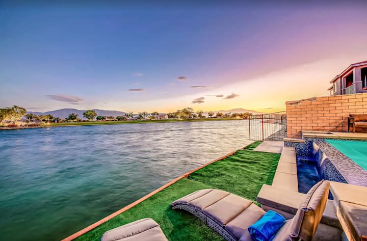 Lakefront Luxury Resort Vacation Gateway In Indio - Houses for Rent in ...