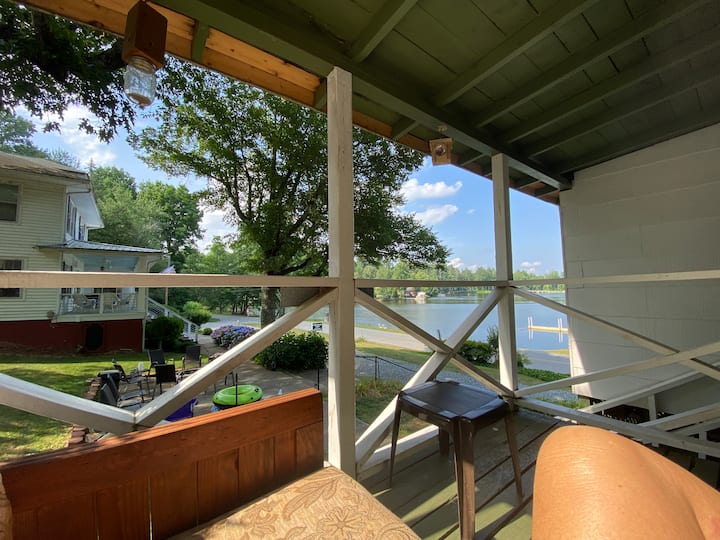 Camp Suite #3 ~ Free Lake Access & Paddle Gear - Hendersonville
