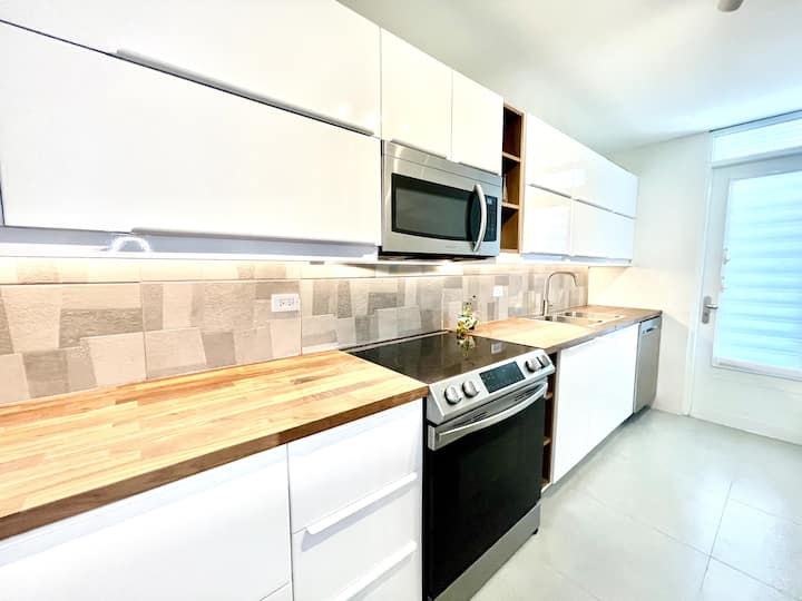 Coco Beachfront Self Check-in, Pool And Parking - Dorado