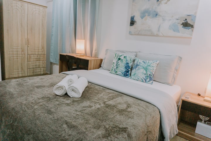 Luxe Private Suite & Pool- Free Wifi+netflix - Dumaguete