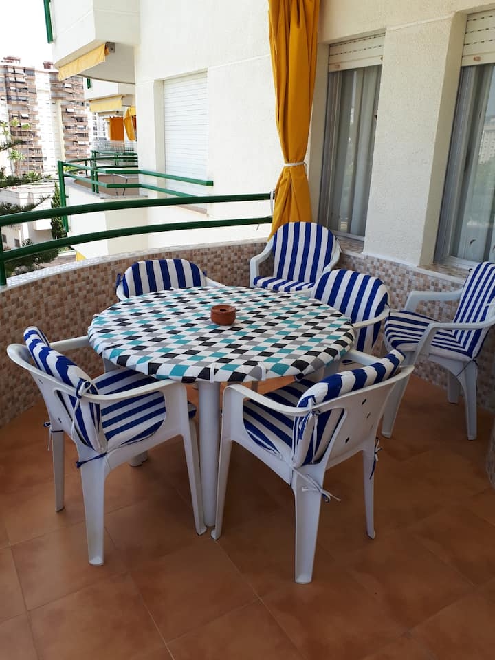 Maravilloso Piso A 300m De La Playa Con Garaje. - Gandía