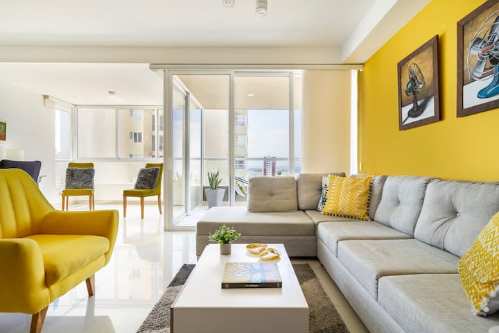 Apto Moderno En La Zona Turística  De La Ciudad - Barranquilla