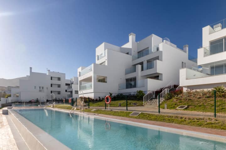 Amazing Place In Malaga, Bay Of Torrequebrada - Torremolinos