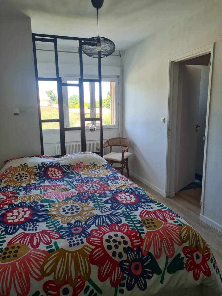 Chambre Privée Avec Terrasse Dans Agréable Maison - Bordeaux