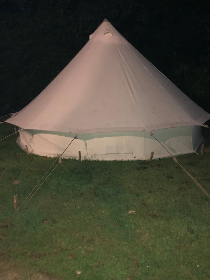 Delightful Yurt,with Parking And River Frontage - Salcombe