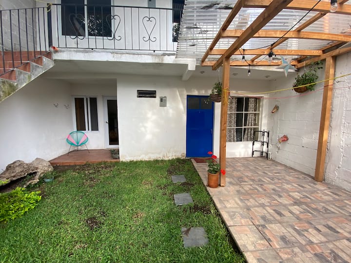 Hermoso Apartamento Con Pequeño Jardín En Antigua - Pastores