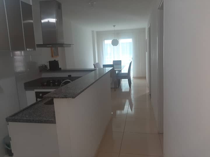 Apartamento Encantador Com Estacionamento - Recreio dos Bandeirantes