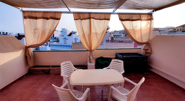 Big House With Lovely Terrace 1 Min Walk To Beach - Nerja