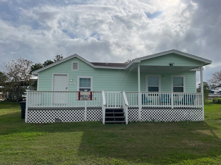 Speckled Trout Retreat - Bayside, TX