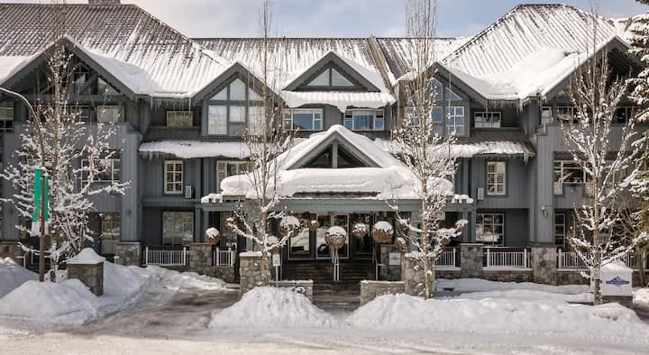 Whistler Condo In
Blackcomb Village
Ski In And Out - Whistler