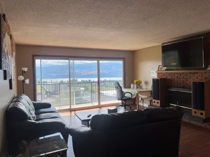 Beautiful Lake View Sunny Day House #2  Private Bt - Kelowna