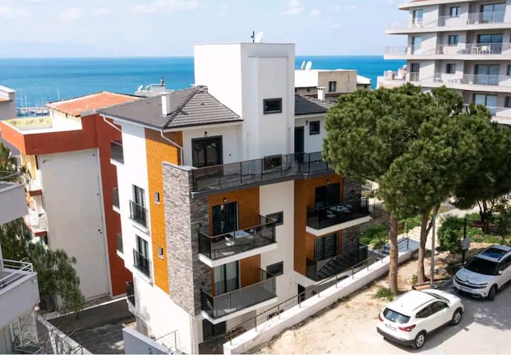 Marina'da ŞıK Ve Modern Tatil Evi, Denize Yakın - Selçuk