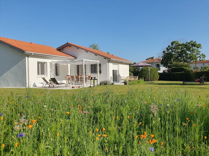 Maison 4 Chambres / 8 Personnes / Jardin - Baskenland