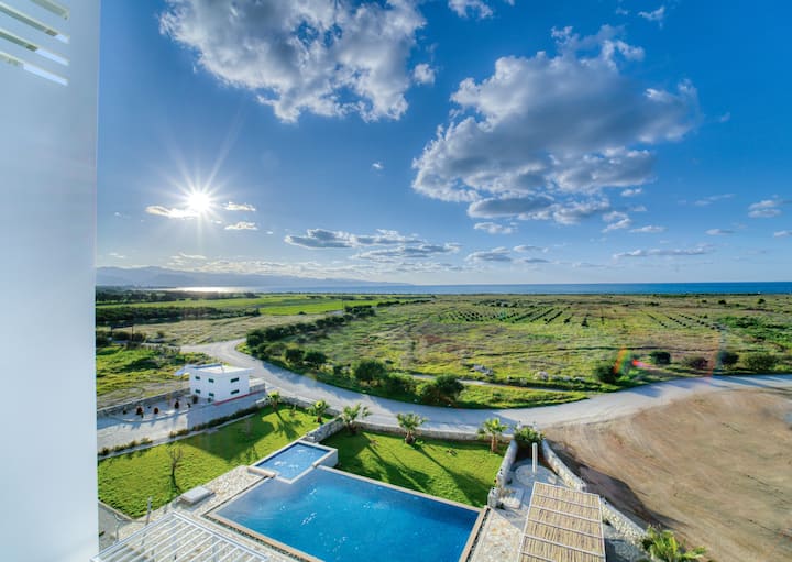 Luxury Penthouse With Sea View - Газиверан