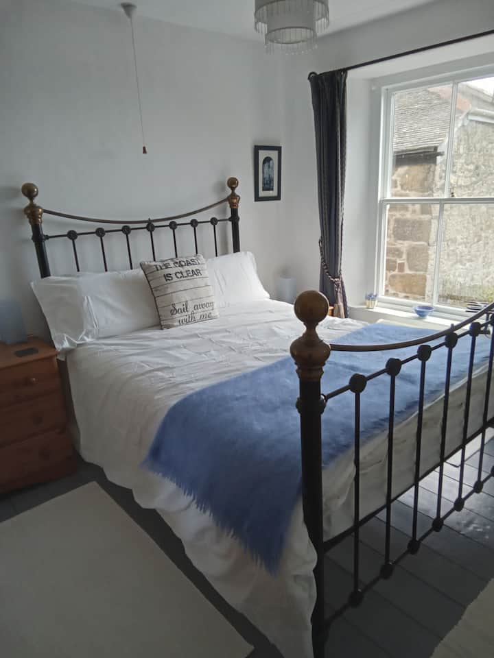Cottage In Mousehole. Sea Views. Private Courtyard - Mousehole