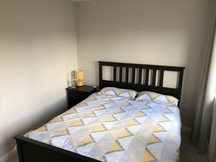 Private Room In Townhouse With Small Garden - Banbury