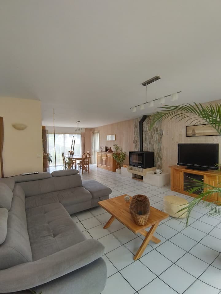 Bienvenue à Bord Maison Spacieuse Avec Jardin Clos - Saint-Herblain