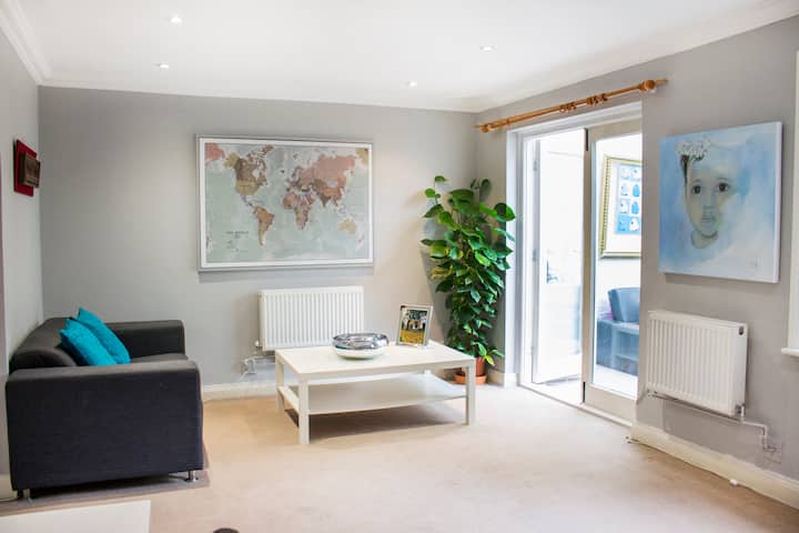 En-suite Double Room In Off Street Private House. - London, UK
