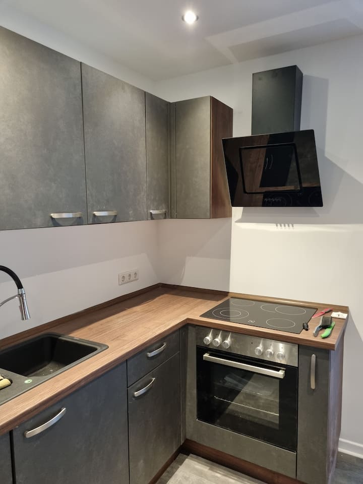 Eat-in Kitchen, Rainshower Wintergarden Canopy Bed - Wuppertal