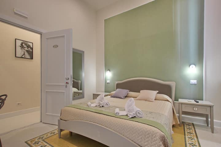 Golden Room-dreaming Rome Suites - Rome
