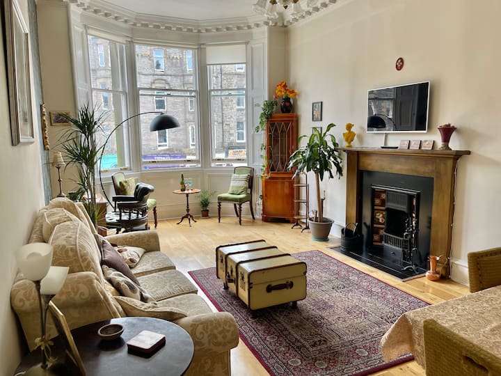Large Bohemian Flat With 3 Bedrooms & Free Parking - Musselburgh