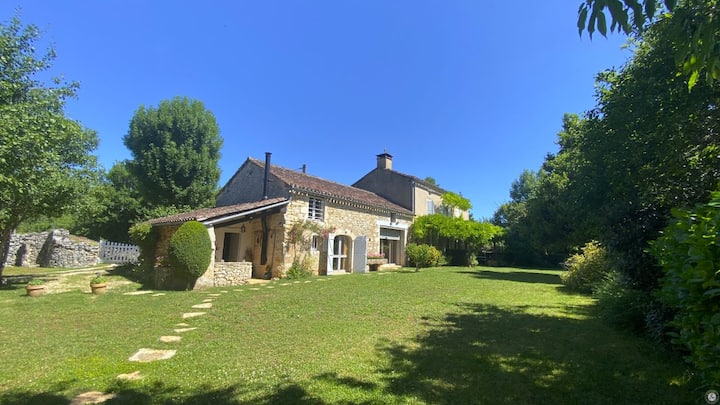 Charmant Gîte Avec Piscine - France