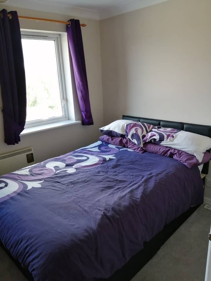 One Double Bedroom Available In A Quiet Village - Honiton
