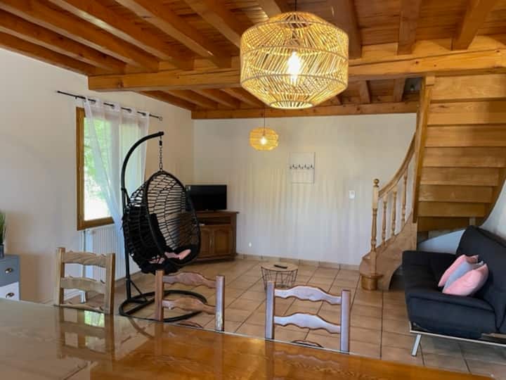 Gïte A La Ferme Chaleureux Avec Cour Fermee - Montrond-les-Bains