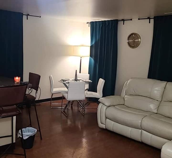 Lovely 2bedrm 2flr Unit W/ Free Prking 6min Airprt - Chester, PA