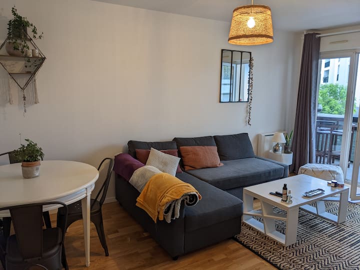 T2 Dans Résidence Calme Avec Place De Parking - Anglet