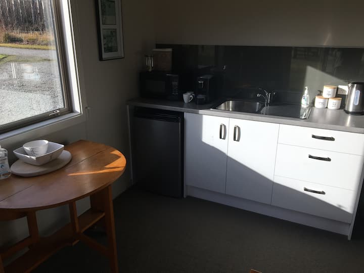 Dunstan Road B&b
A Quiet Country Setting - 알렉산드라