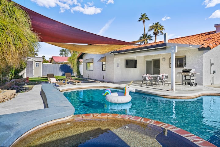 Desert Gem: Sun-kissed Heated Pool, Spa, Mini Golf - Bermuda Dunes, CA
