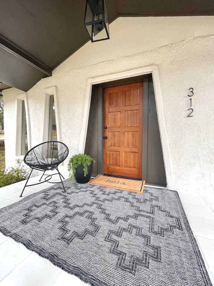 Casita Midtown-location! In The Heart Of Ruidoso - Ruidoso, NM