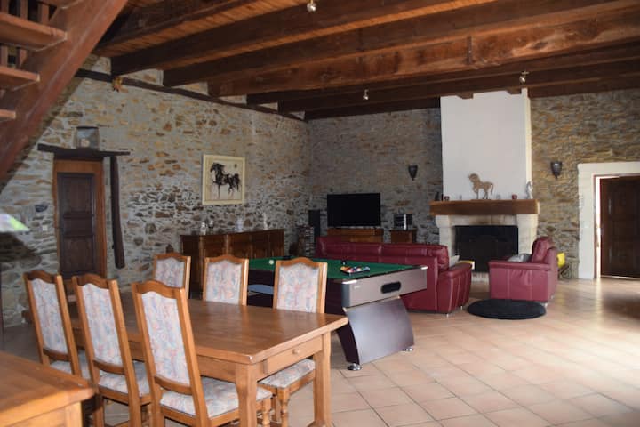Agréable Chambre D'hôte Au Calme Avec Piscine - Thiviers