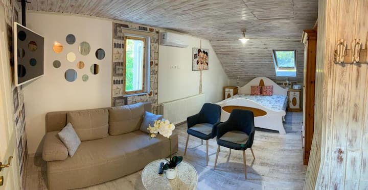 🦢White Box - T.h.ny Village Inn Cottage - Tihany