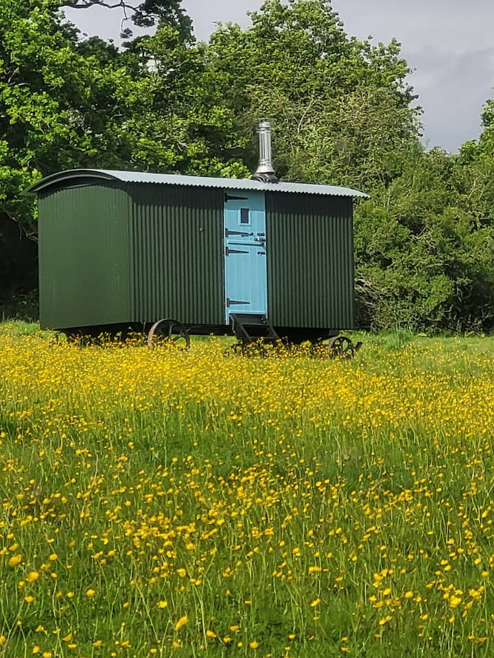Shepherds Hut With Wood Burner - Highclere